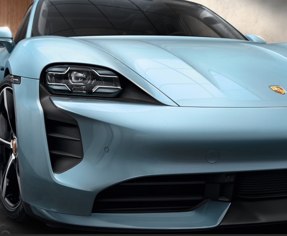 Taycan Headlamp Set with LED Matrix in Glacier Blue incl. (PDLS+ ...