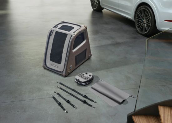 Dog Inflatable Box for Cargo - Cayenne & Macan. Porsche Doncaster ...