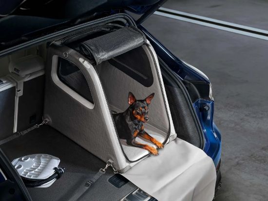 Dog Inflatable Box for Cargo - Cayenne & Macan. Porsche Doncaster ...